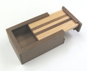 Rattle Box (Viking Mfg.) | Winkler's Magic Warehouse